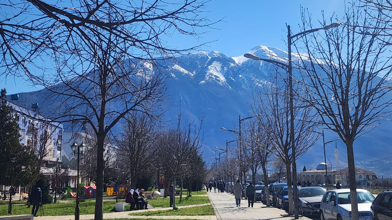 Gratë në fshat, jashtë tregut të punës - Faktoje.al